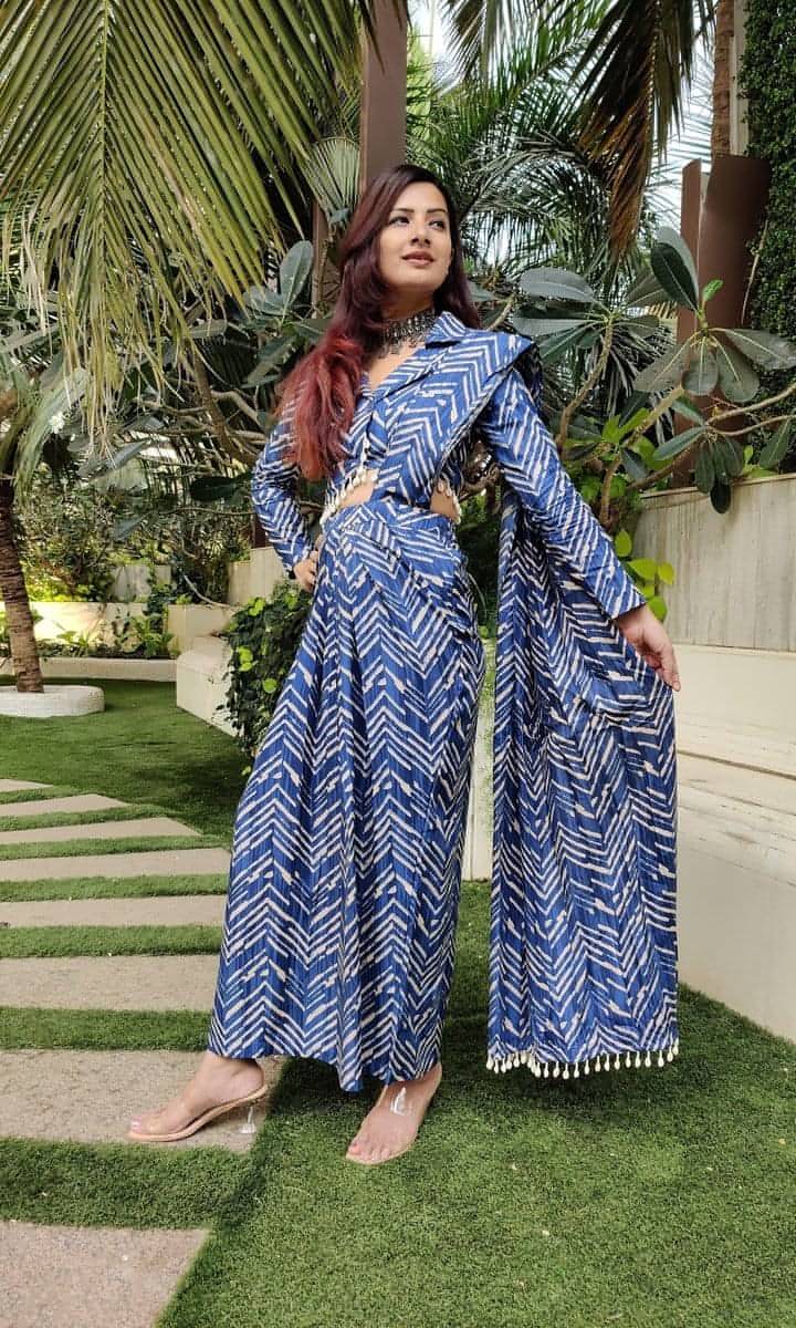 Blue Shell Skirt Sari - Two Piece Set – Label DC