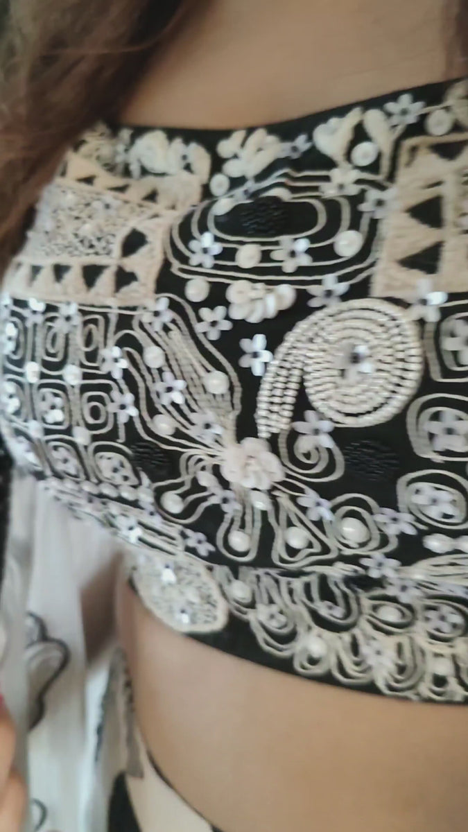 (@Yasmin Karachiwala) Creamy Charcoal Drape 3 Piece Set – Label DC